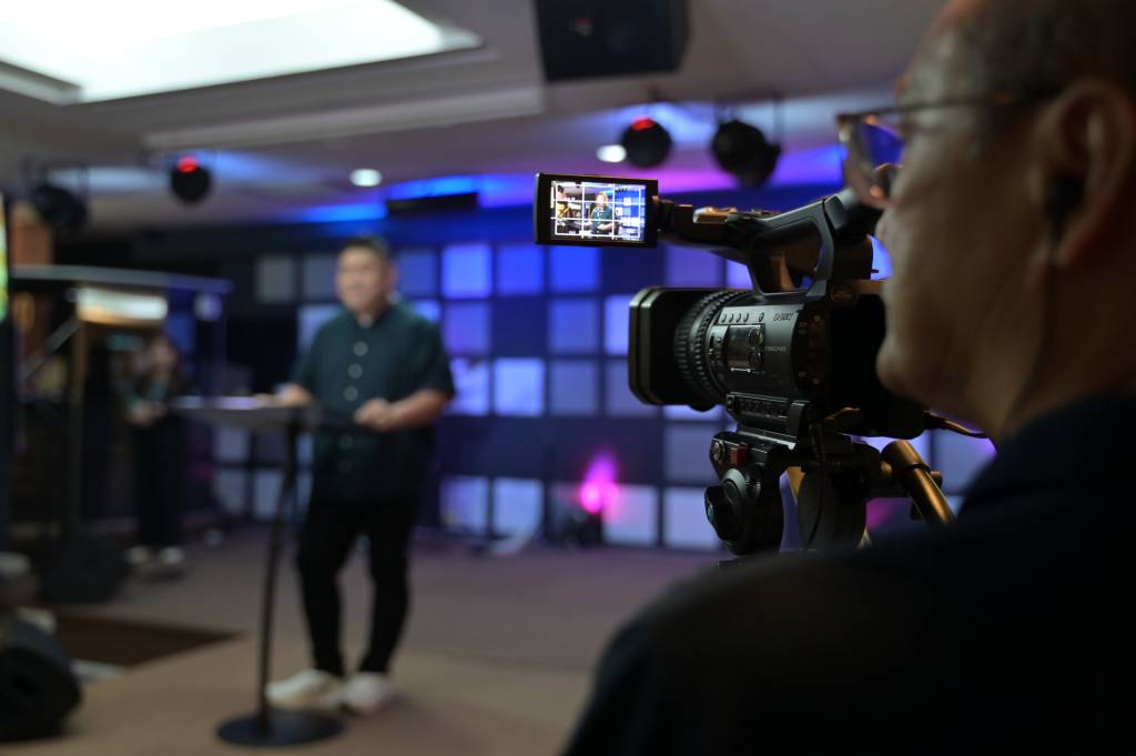 Multimedia – Charis Community Church